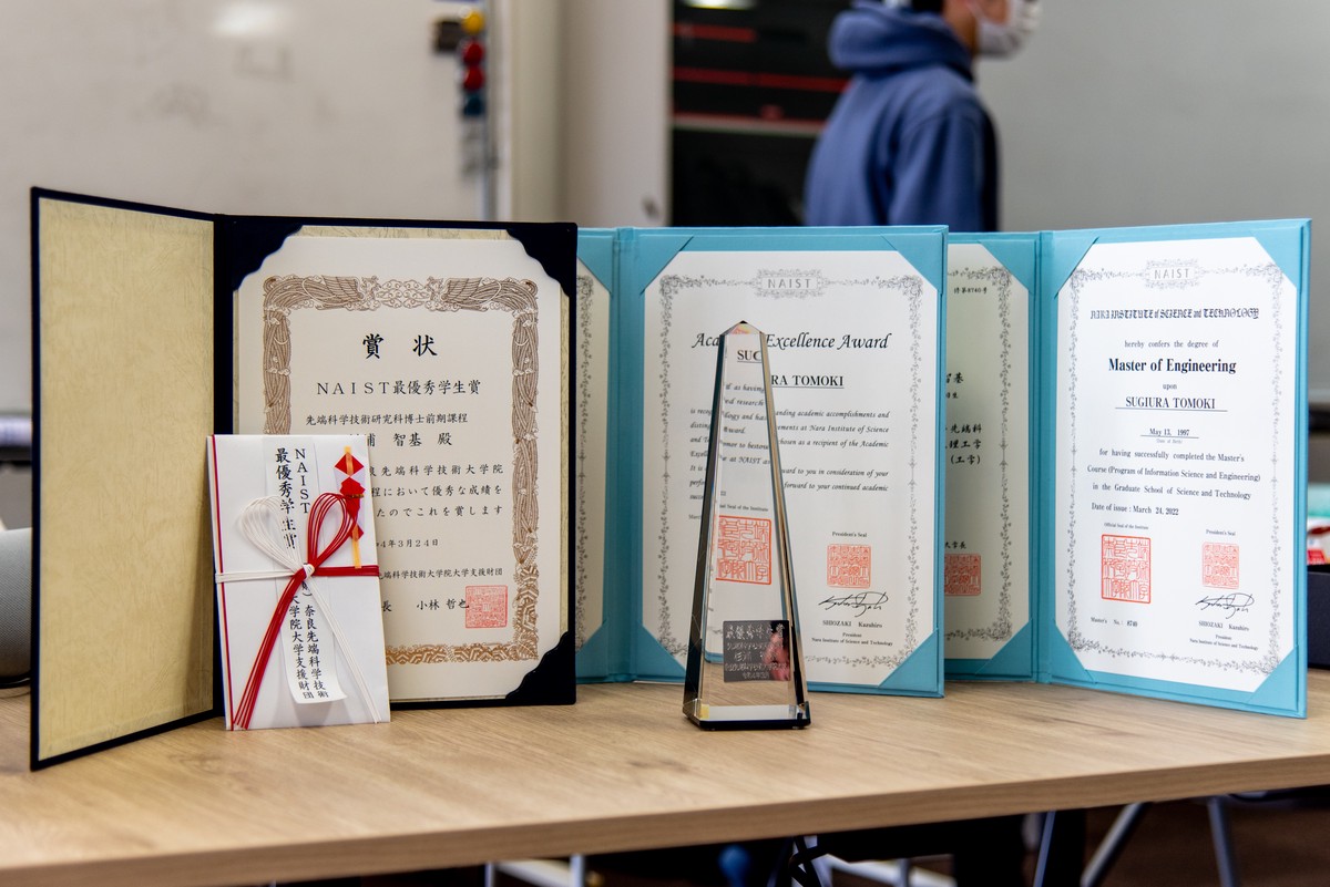 Spring 2022 Graduation Ceremony | SDLab at NAIST